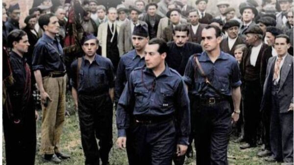 La Historia de la Falange a través de más de 1.500 fotografías (muchas ...